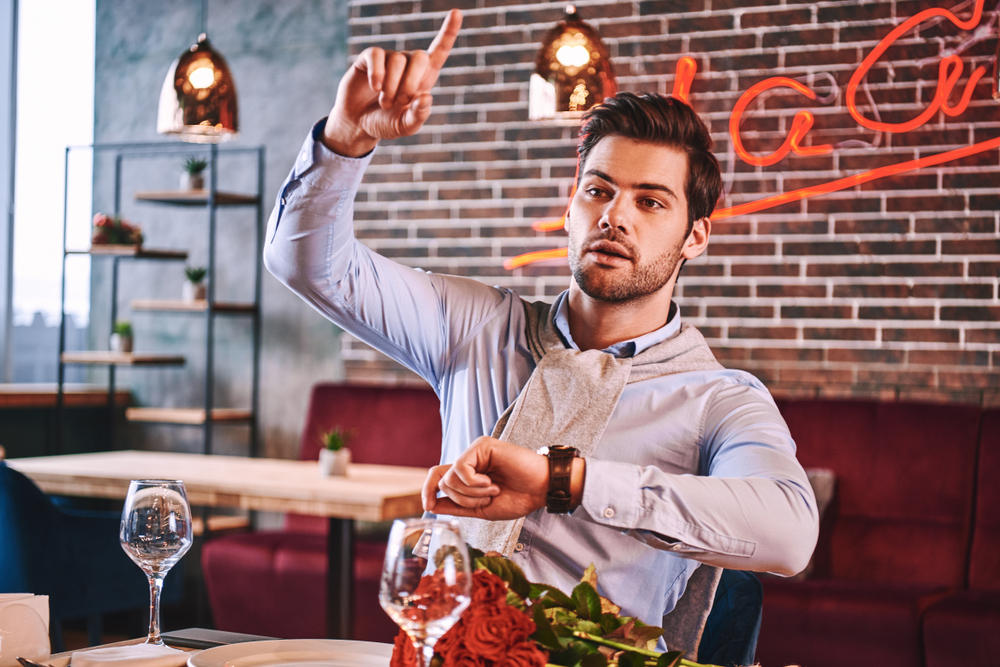 How to Ask For The Bill in 13 Languages | Going Places